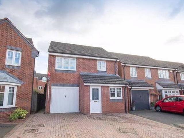 3 bedroom detached house for sale in WELLAND ROAD HILTON DE65