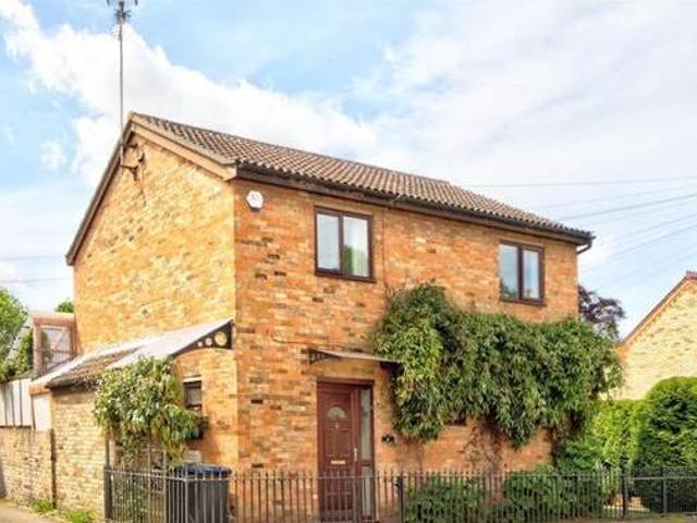 3 bedroom detached house for sale in Wellington Street Ely CB6