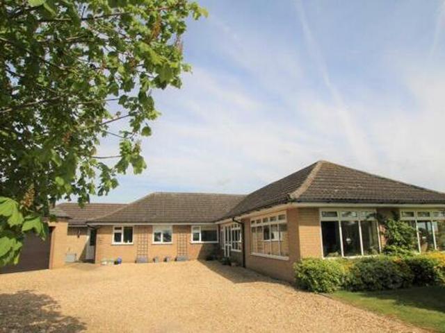 3 Bedroom Detached House For Sale In Welton Hill