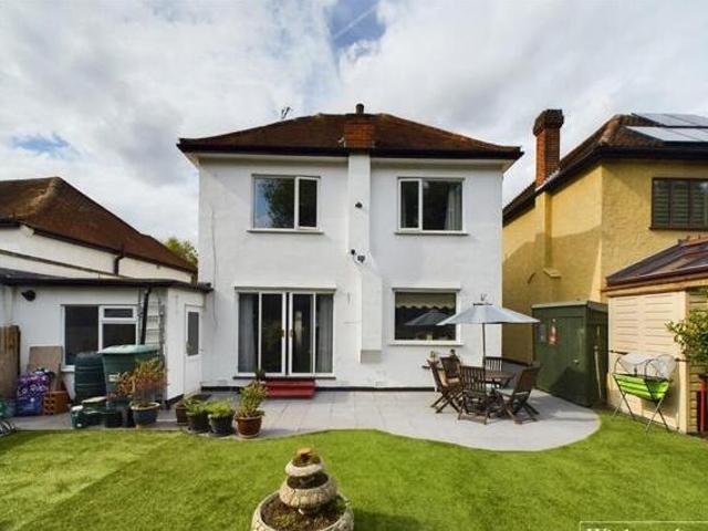3 Bedroom Detached House For Sale In Wembley