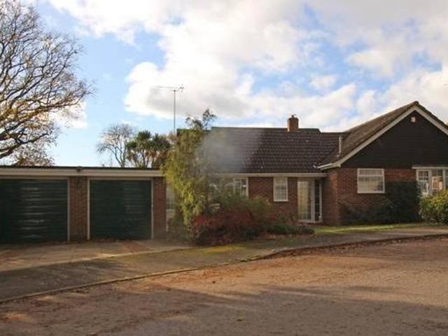 3 bedroom detached house for sale in West Wellow SO51