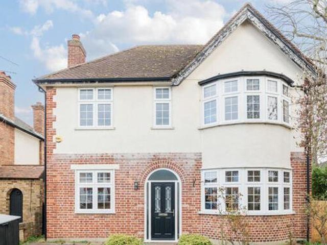 3 Bedroom Detached House For Sale In West Drayton