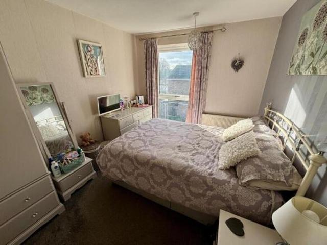 3 bedroom detached house for sale in West Priors Court, Lings, Northampton NN3