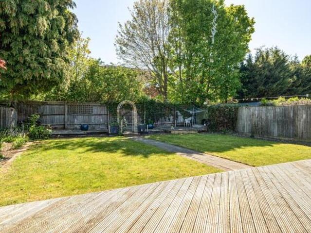 3 bedroom detached house for sale in Westlands Avenue, Near Burnham, Berkshire, SL1