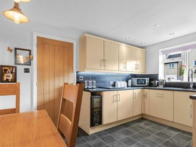 3 Bedroom Detached House For Sale In Wheatley