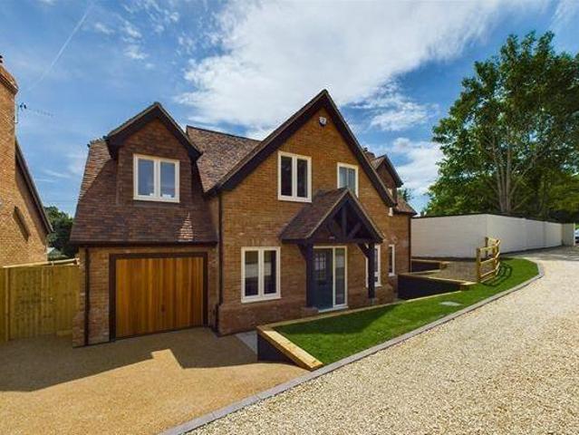 3 Bedroom Detached House For Sale In Whitchurch