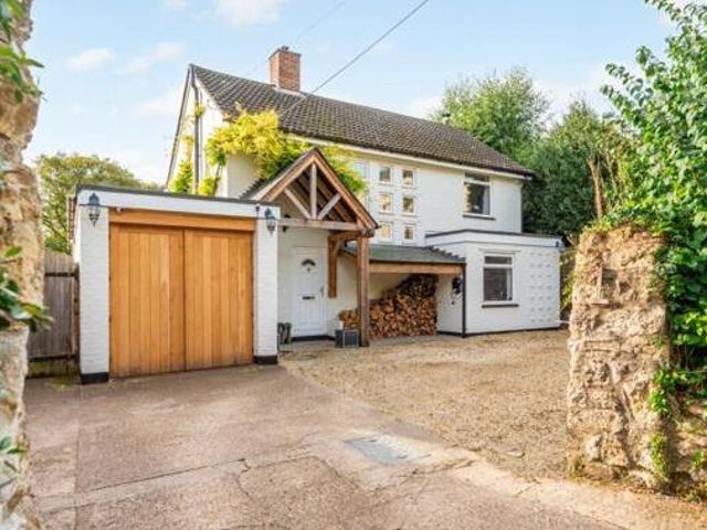 3 Bedroom Detached House For Sale In Whitchurch, Buckinghamshire