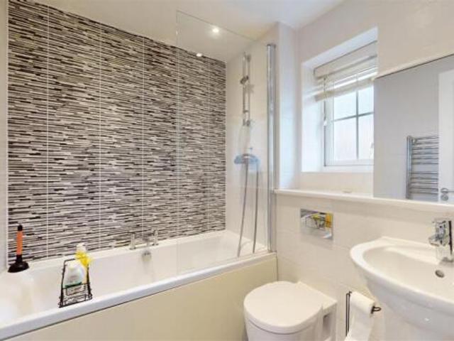 3 bedroom detached house for sale in Hereford Way, Whitehouse Park, MK8