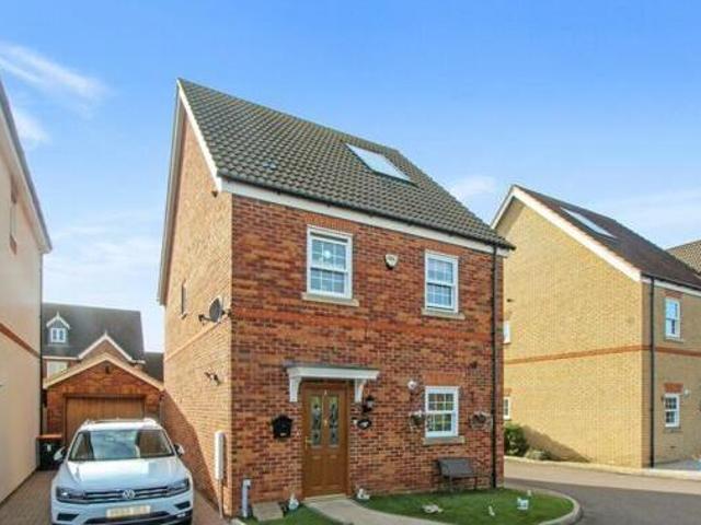 3 Bedroom Detached House For Sale In Wixams, Bedford