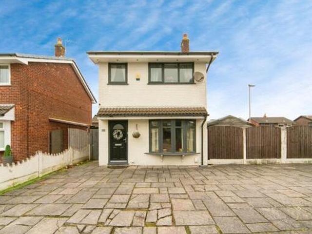 3 Bedroom Detached House For Sale In Wigan