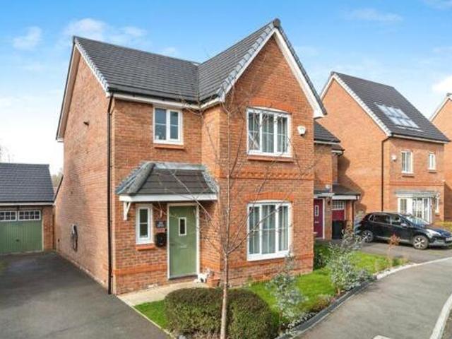 3 Bedroom Detached House For Sale In Wigan