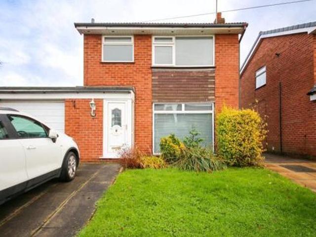 3 Bedroom Detached House For Sale In Wigan, Lancashire