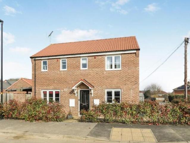 3 bedroom detached house for sale in Wildflower Close, Harrogate, HG1