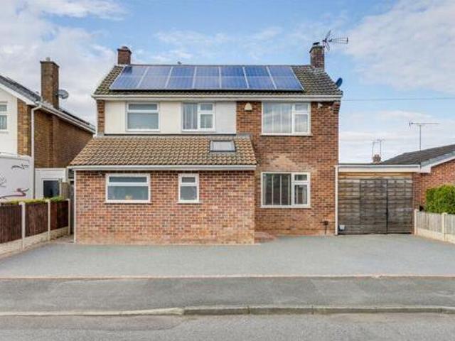3 Bedroom Detached House For Sale In Wilford, Nottinghamshire