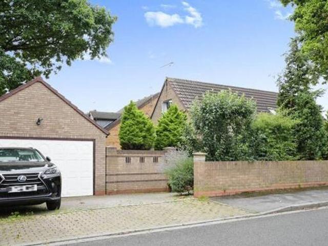 3 Bedroom Detached House For Sale In Willerby