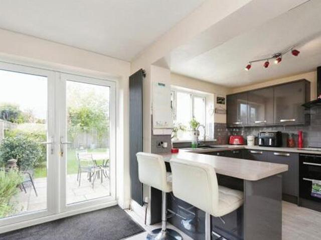 3 Bedroom Detached House For Sale In Willerby