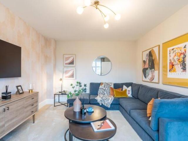 3 bedroom detached house for sale in Willesborough Road, Kennington, Ashford, TN24 9QX, TN24