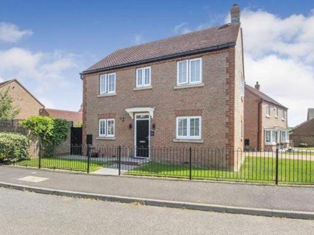 3 Bedroom Detached House For Sale In Wilstead
