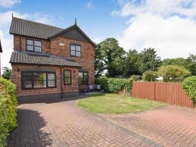 3 Bedroom Detached House For Sale In Winterton, Scunthorpe