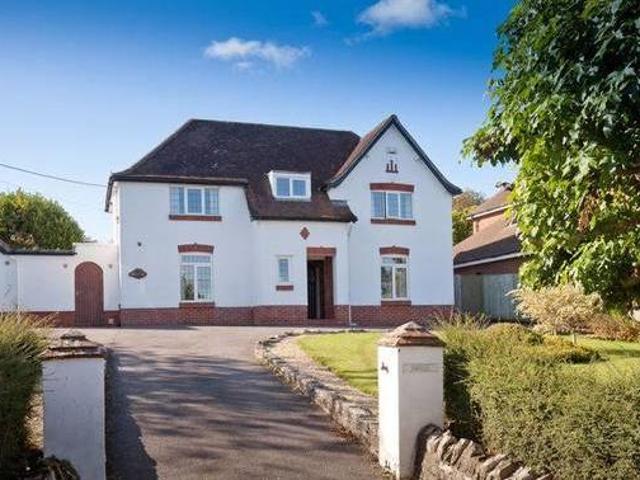 3 bedroom detached house for sale in Wyke Road Gillingham SP8
