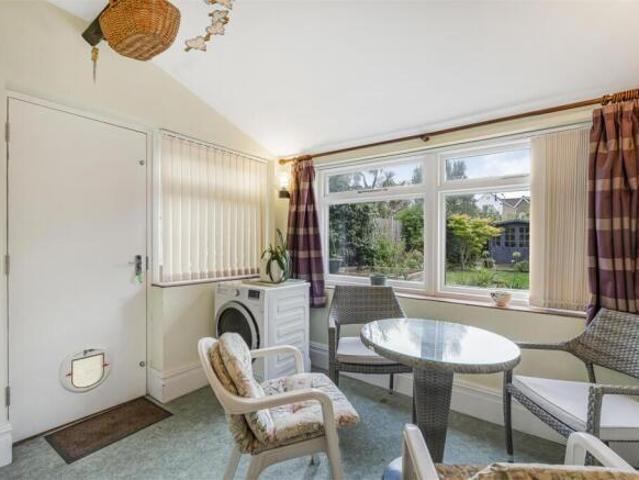 3 bedroom detached house for sale in Wyndham Road, Kingston Upon Thames, KT2