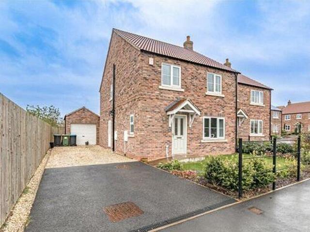 3 Bedroom Detached House For Sale In Tollerton, York