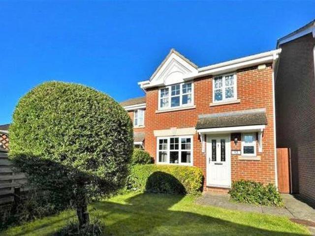 3 Bedroom Detached House For Sale In Tongham, Surrey