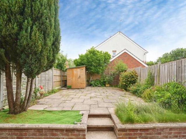 3 bedroom detached house for sale in Topham Avenue, Worcester, Worcestershire, WR4