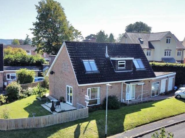 3 Bedroom Detached House For Sale In Taunton