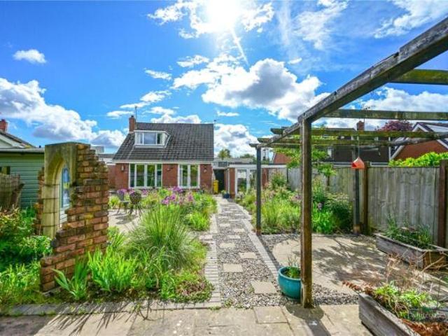 3 bedroom detached house for sale in Teynham Avenue, Knowsley, Prescot, Merseyside, L34