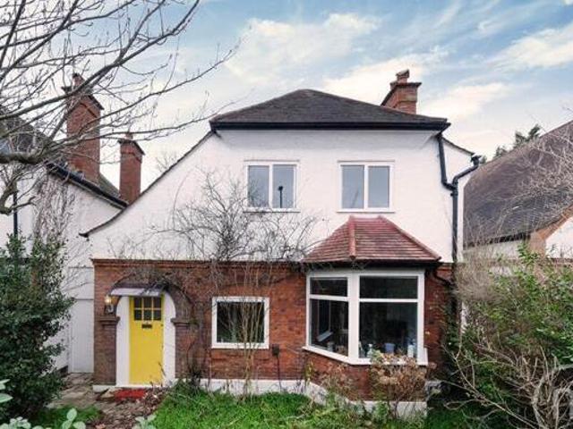3 Bedroom Detached House For Sale In Temple Fortune, London