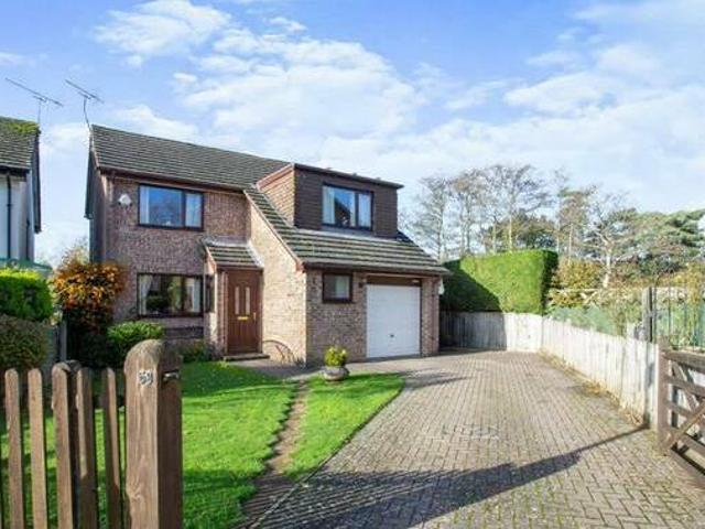 3 bedroom detached house for sale in The Meadows Lyndhurst SO43