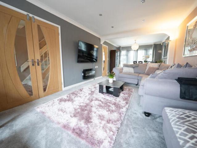 3 bedroom detached house for sale in The Osiers, Braunstone, Leicester, Leicestershire, LE3