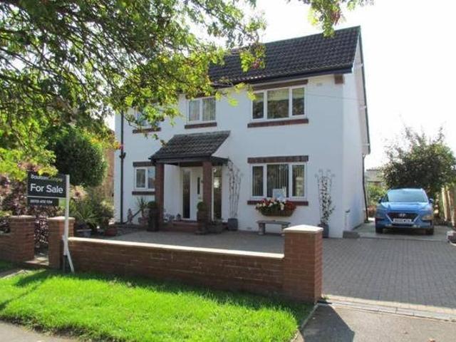 3 bedroom detached house for sale in The Avenue Eastgate Pickering YO18 7EH YO18