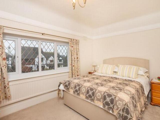 3 bedroom detached house for sale in The Close, Saltwood, CT21