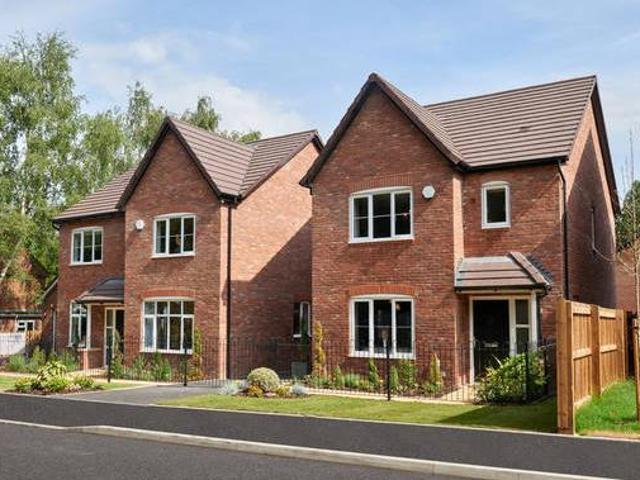 3 bedroom detached house for sale in The Crescent Cookley Kidderminster DY10
