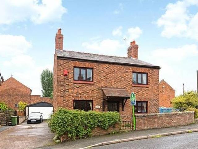 3 bedroom detached house for sale in The Cross Kingsley Frodsham WA6 WA6