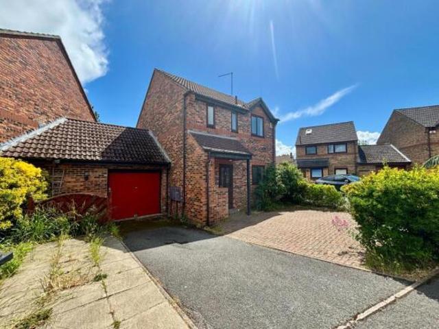 3 bedroom detached house for sale in The Fairoaks, Wakes Meadow, Northampton NN3