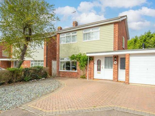 3 bedroom detached house for sale in The Street Hemsby NR29