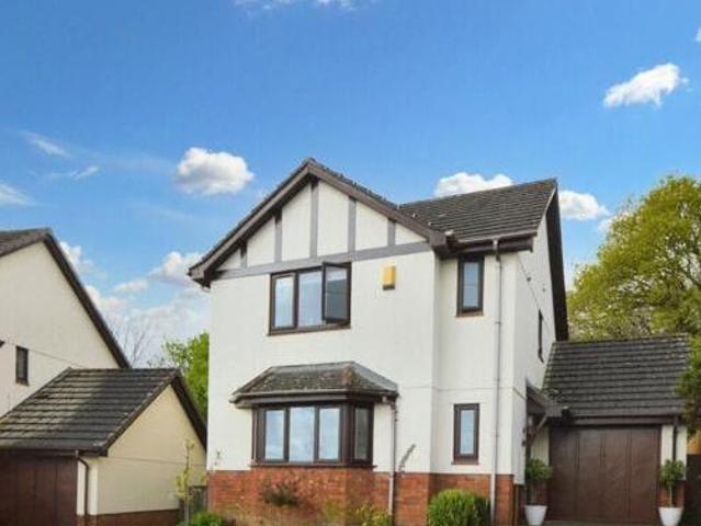 3 Bedroom Detached House For Sale In The Willows, Torquay