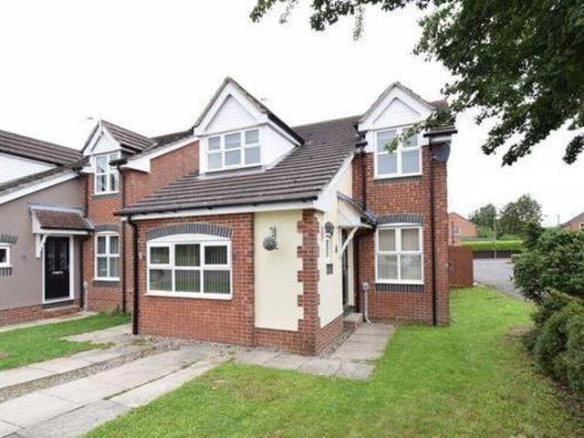 3 bedroom detached house for sale in Thompson Road Hedon HU12