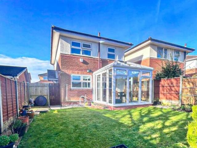 3 bedroom detached house for sale in Thorntree Close, Aigburth, L17