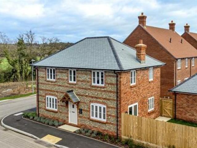 3 Bedroom Detached House For Sale In Three Lanes Way