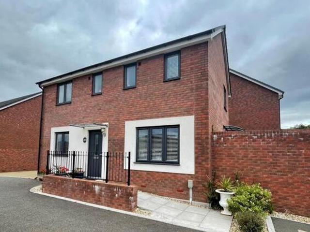 3 Bedroom Detached House For Sale In Tithebarn