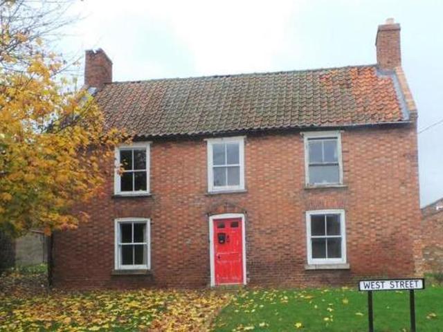 3 Bedroom Detached House For Sale In Timberland