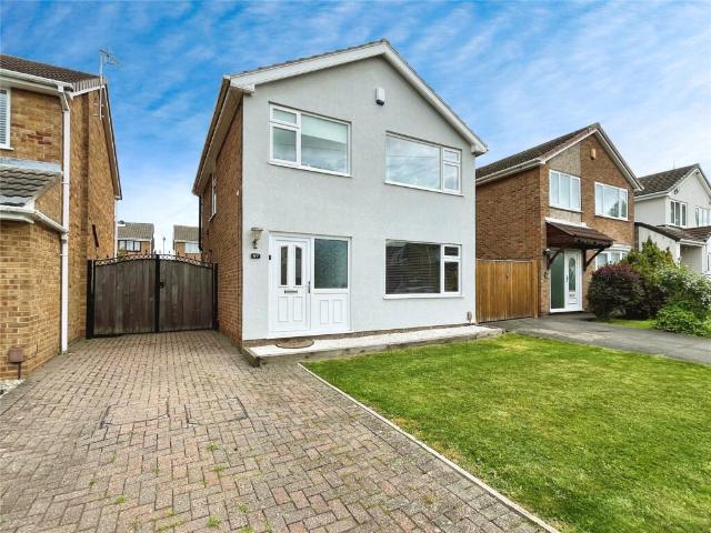 3 bedroom detached house for sale in Tulip Road, Awsworth, Nottingham, NG16