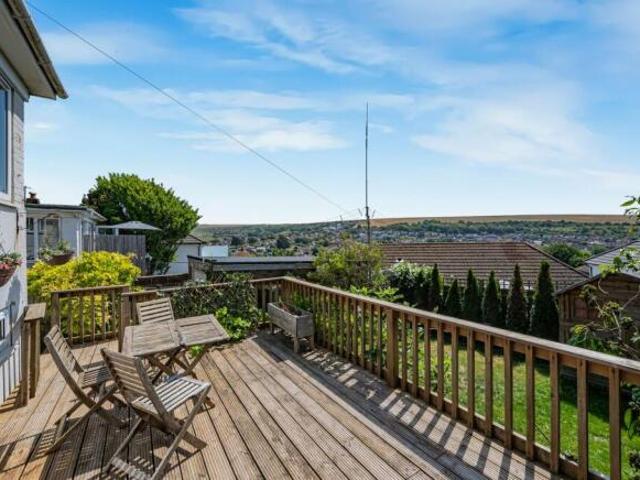 3 bedroom detached house for sale in Tumulus Road, Saltdean, BN2