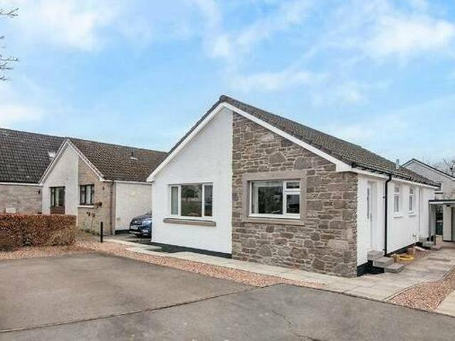 3 bedroom detached house for sale in Turleum Road Crieff Perthshire PH7