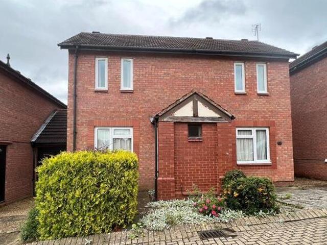 3 Bedroom Detached House For Sale In Two Mile Ash