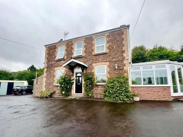 3 Bedroom Detached House For Sale In Yorkley